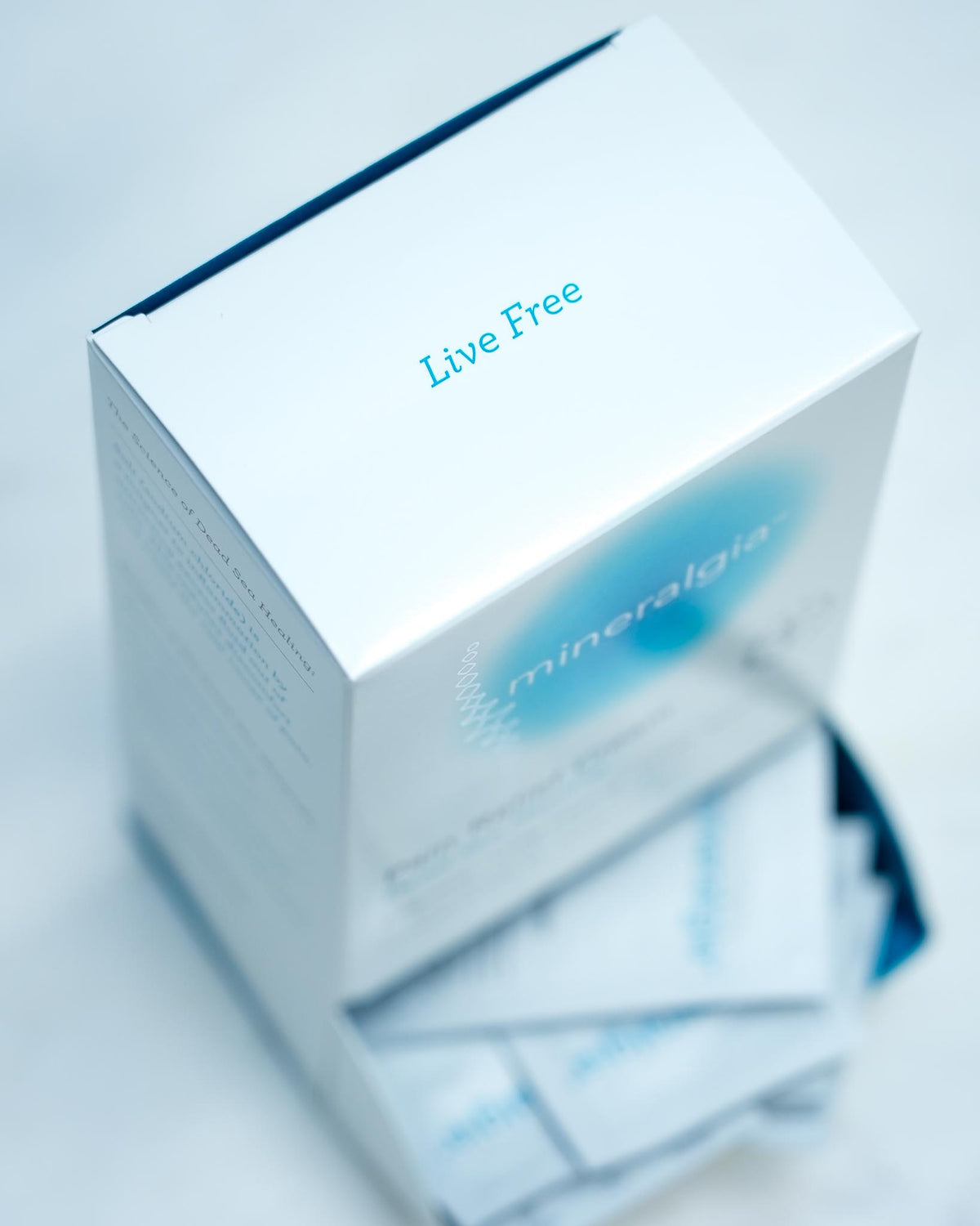 Mineralgia Sample Dispenser Box